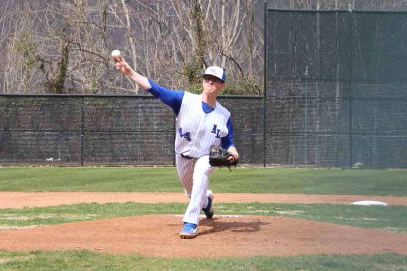 Eagles Baseball Earns Split at Johnson University | Alice Lloyd College